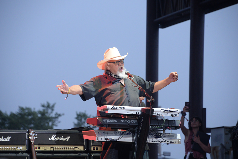 The Legendary Voice of the Legendary Buffalo Chip: A Tribute to Hank ...